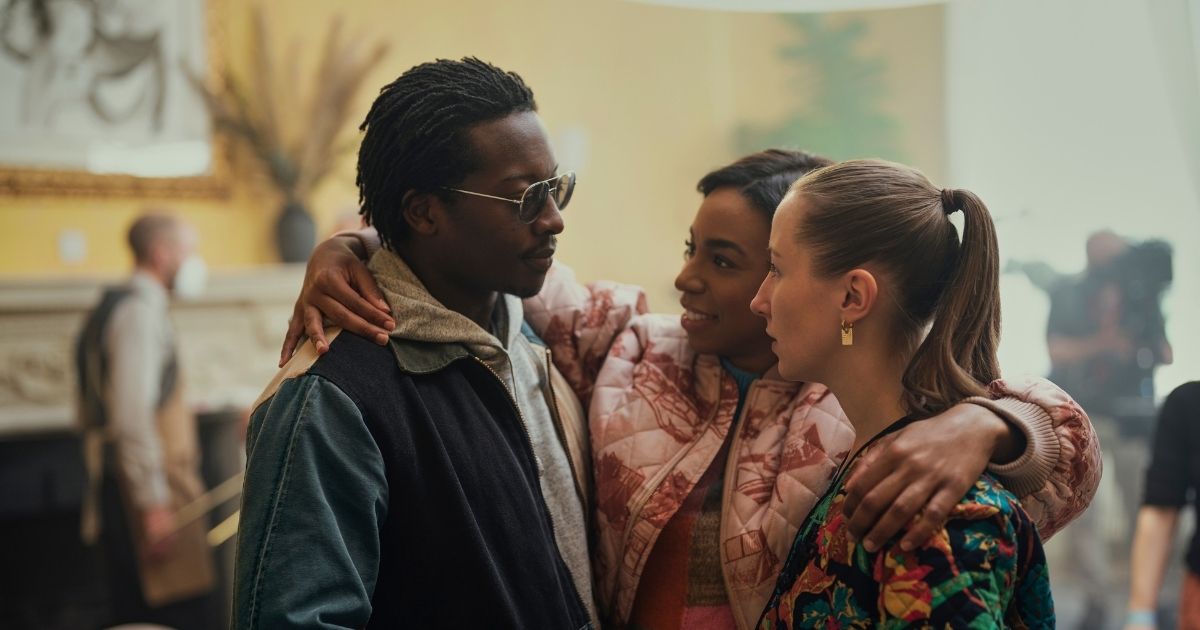 Chloe - Le maschere della verità su Prime Video: trama e trailer della ...